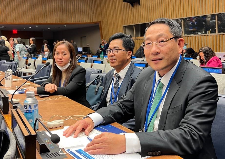 ឯកឧត្តម អុឹង អៀង ...